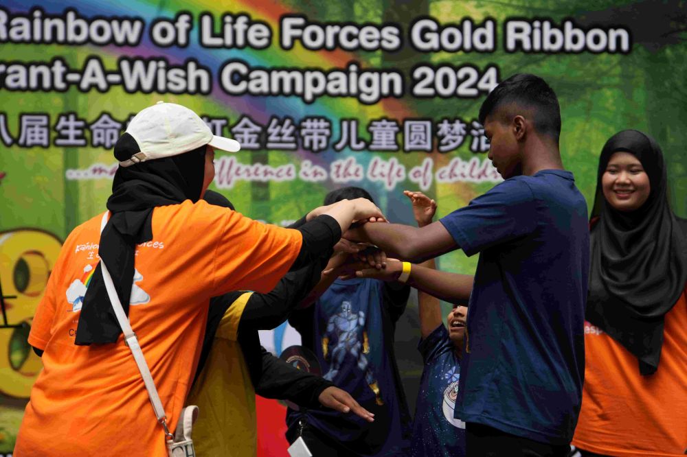 2024-rolf-orange-ribbon-087 | Rainbow of Life Forces