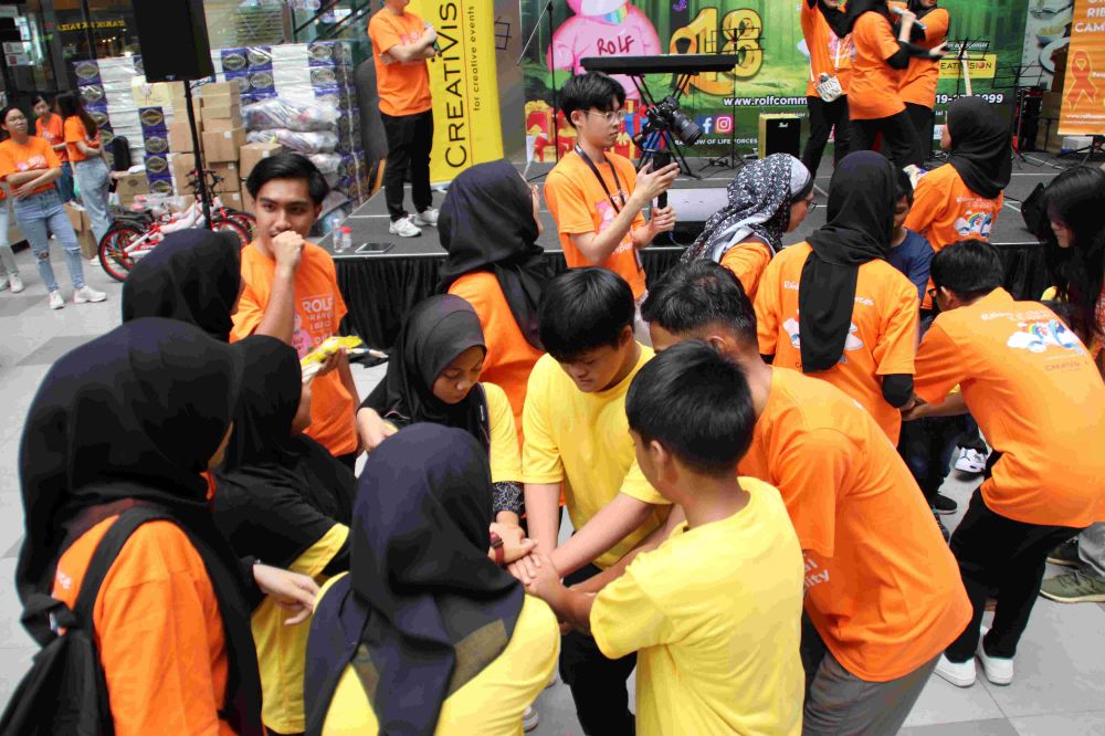 2024-rolf-orange-ribbon-124 | Rainbow of Life Forces